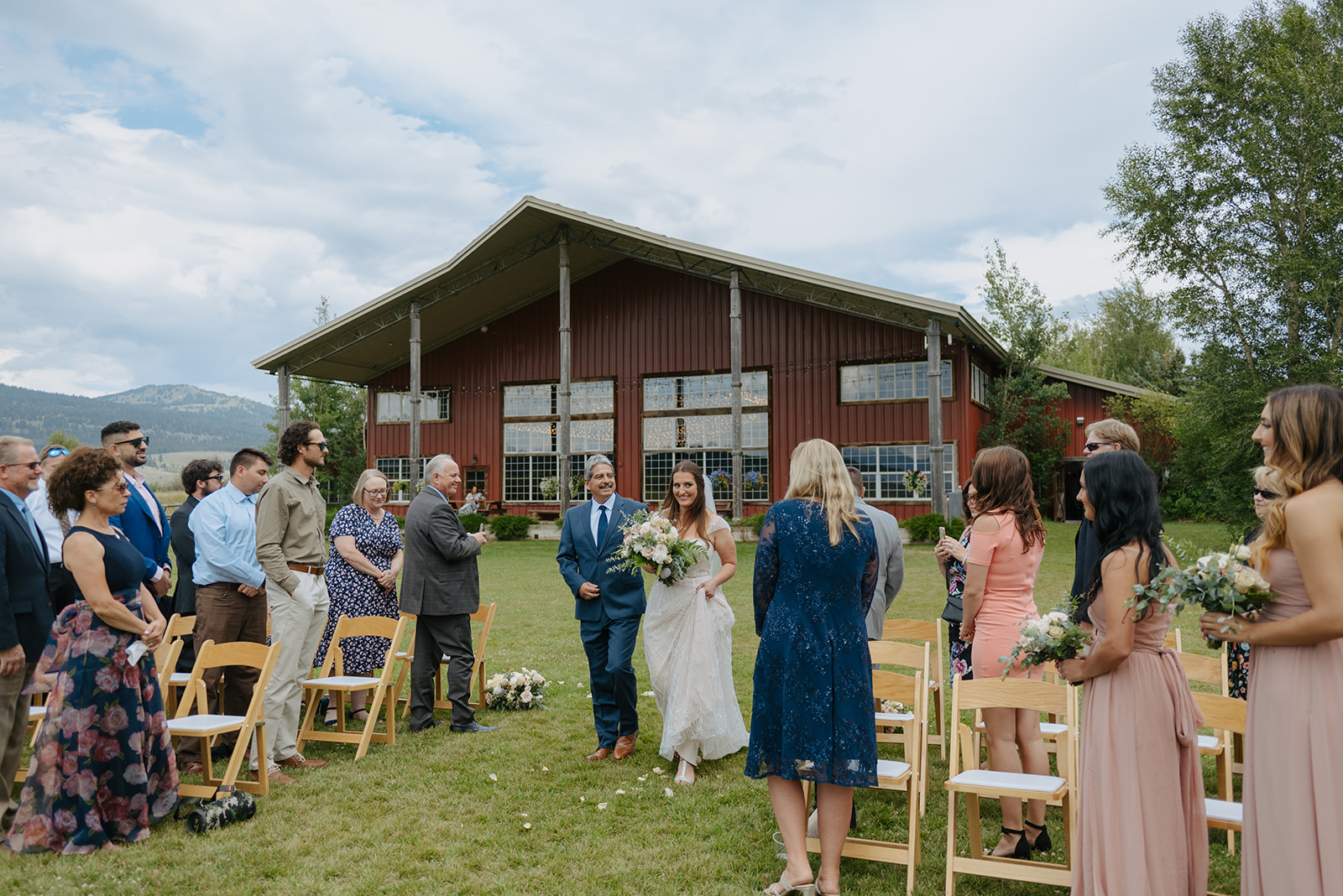 Magical Diamond Cross Ranch Wedding | Foxtails Photography