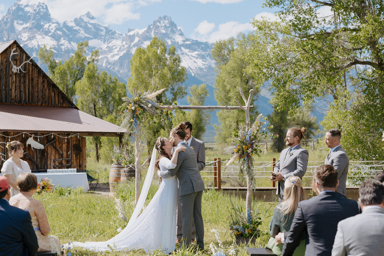 10 Reasons Why a Jackson Hole Destination Wedding is the Perfect Location
