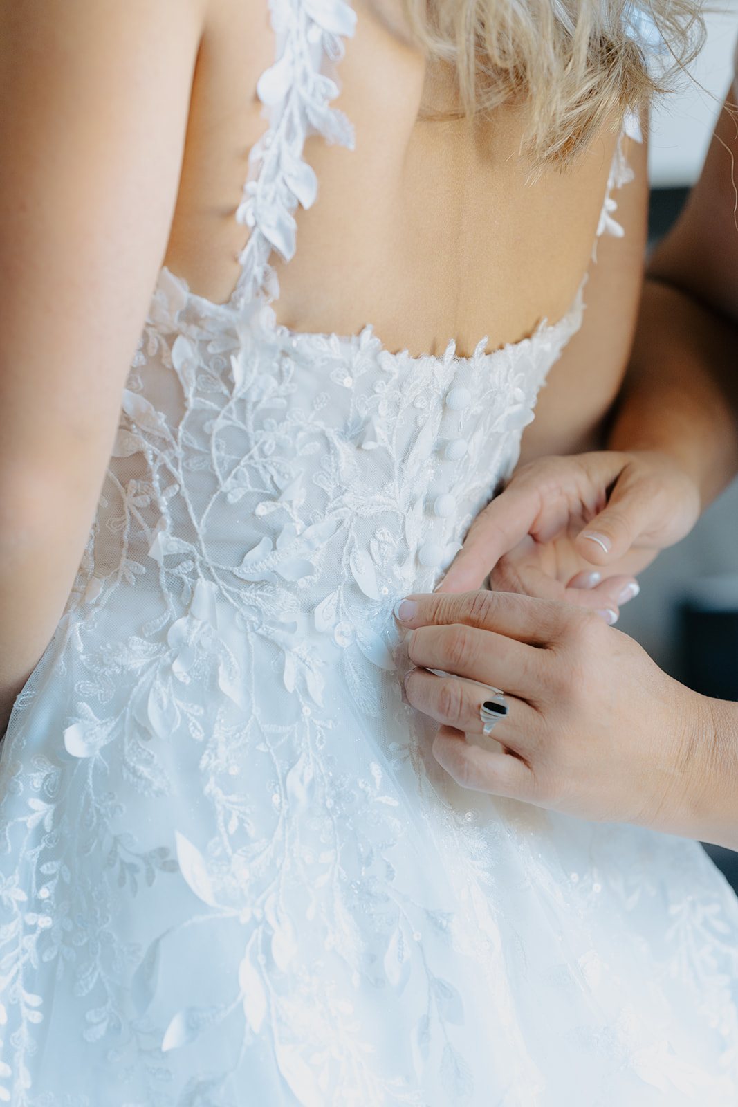 Diamond Cross Ranch Wedding - Jordyn + Nick | Foxtails Photography