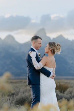 Wedding Tree Elopement for Faith + Tate | Foxtails Photography